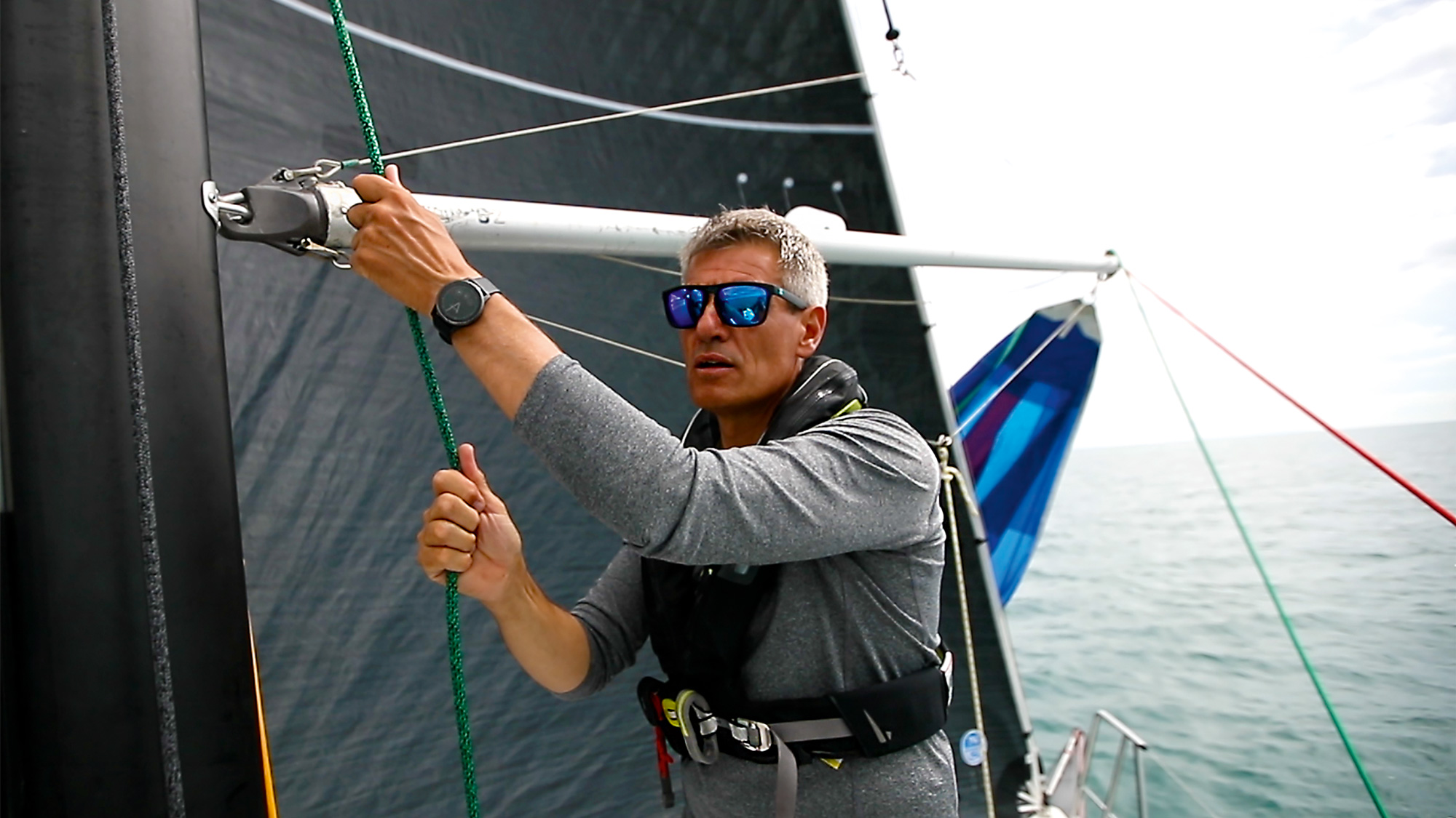 Double handed sailing skills: handling symmetric spinnakers - Top Cruise Trips