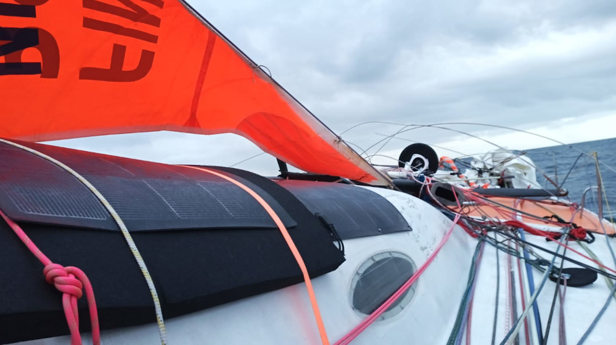 1,200 miles by jury rig in the Roaring Forties - Yachting World