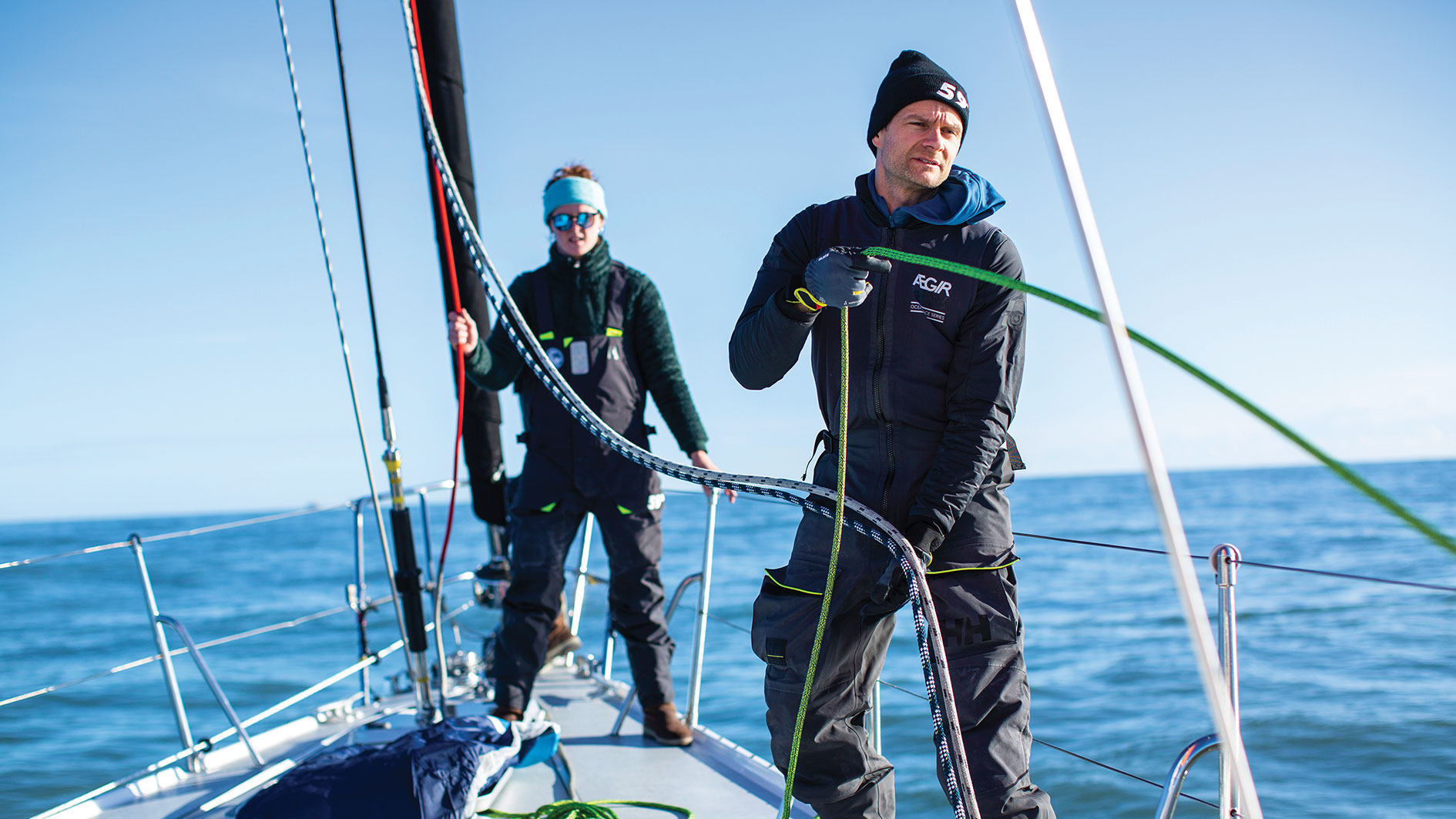 An expert guide to safe line handling at sea