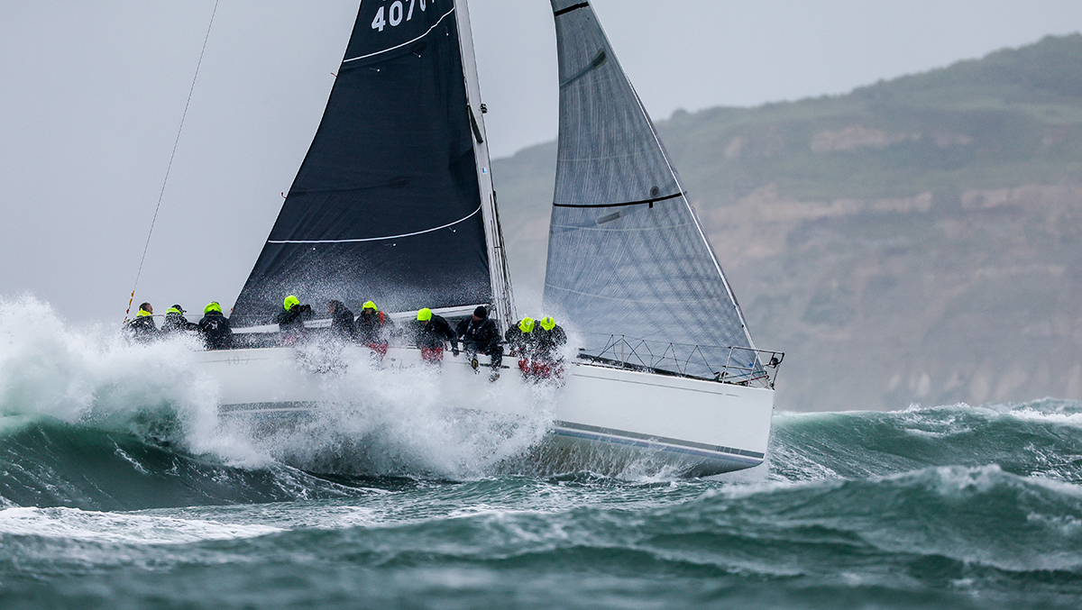 54-knot winds severely deplete 2024 Round the Island Race fleet ...