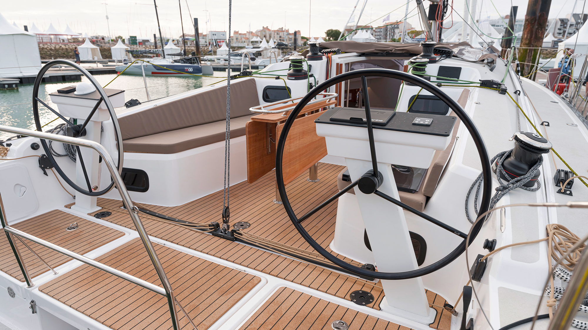 RM 1380 review: an enticing alternative to the mainstream