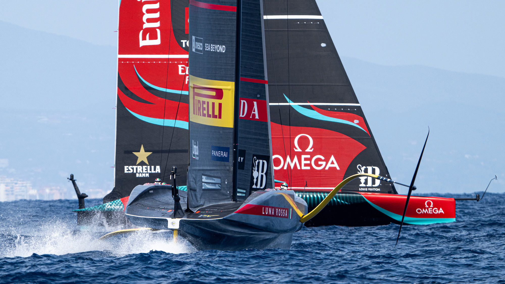 New Zealand win thrilling America's Cup Preliminary Regatta Final ...