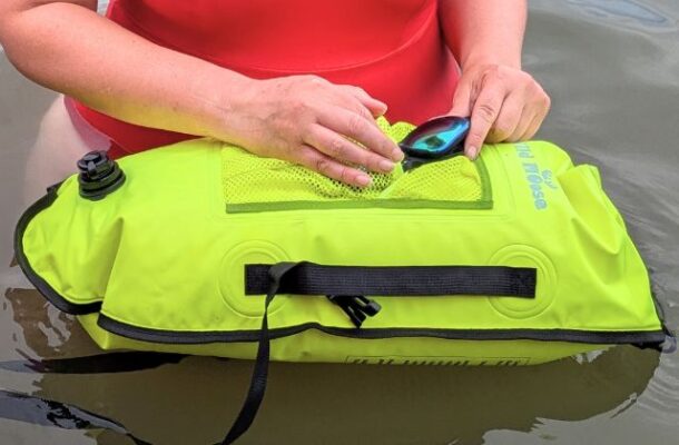 7 of the best swimming tow floats for open water swimming safety ...