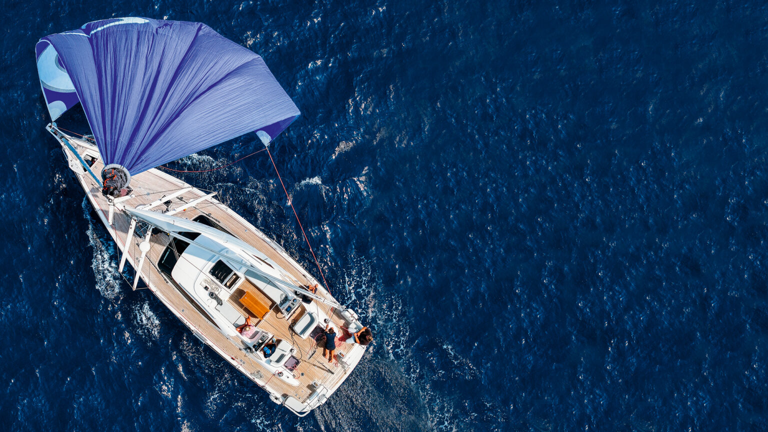 The 6 preparation rules you should follow for sailing across oceans