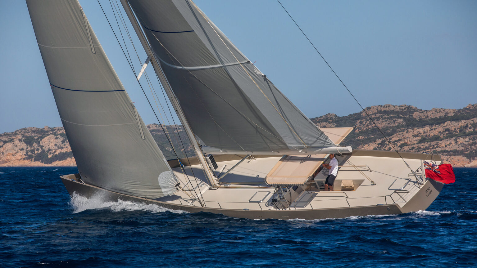 Jaro: Sailing this unique new upwind weapon