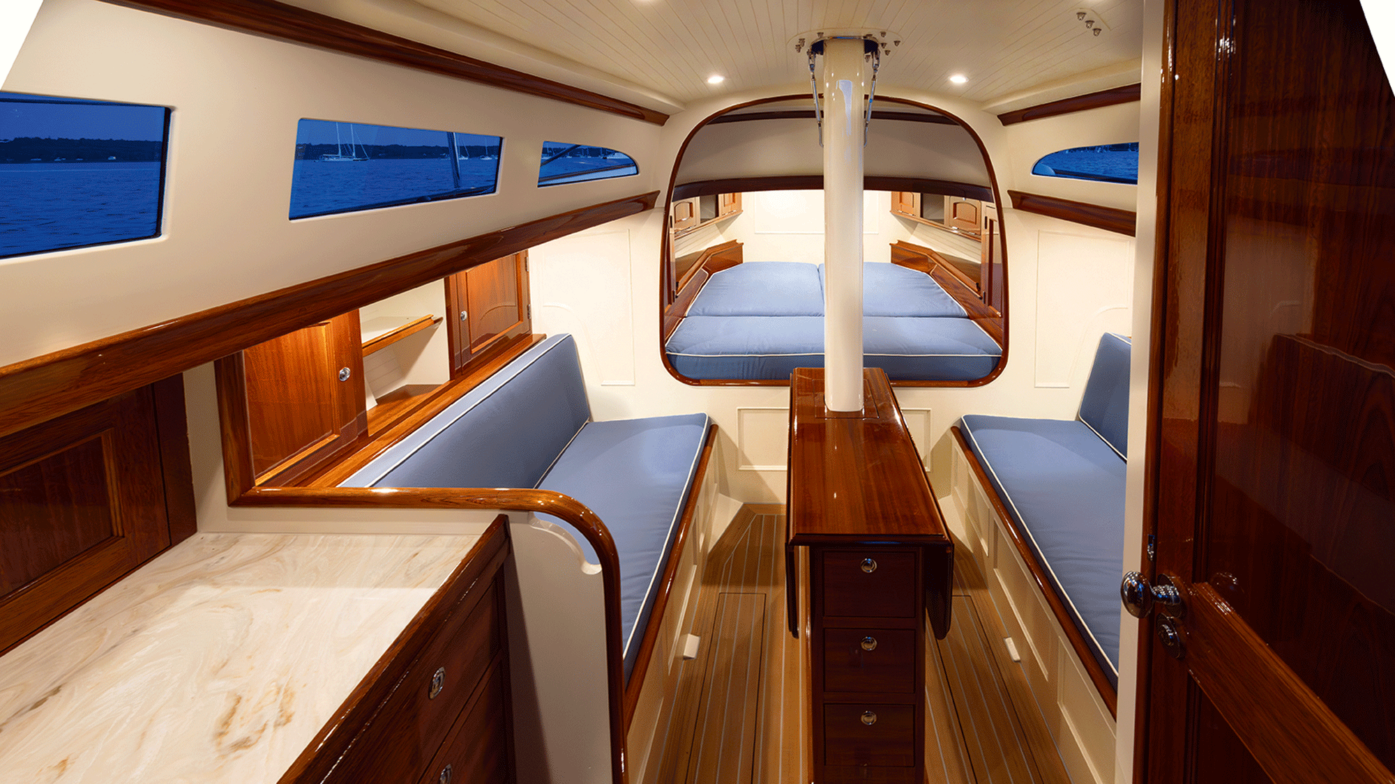 Stephens Waring 39 first look: A classic-style yacht with comfortable ...