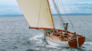 How this boatbuilder and Youtuber restored the 1910 £1 wreck 'Tally Ho ...