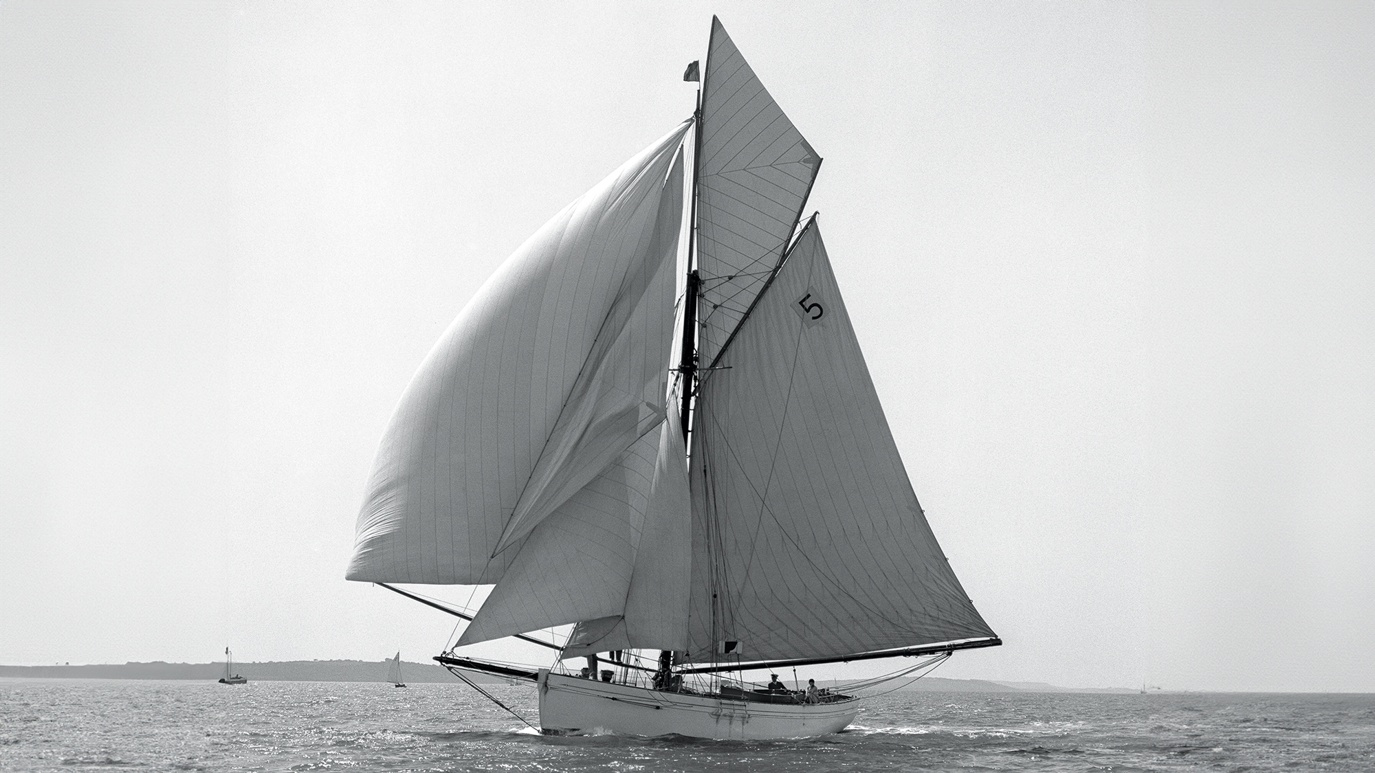 How this boatbuilder and Youtuber restored the 1910 £1 wreck 'Tally Ho ...