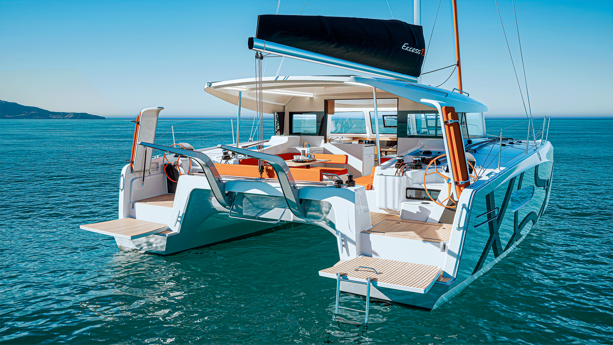 New Excess 13: Lightness of space throughout