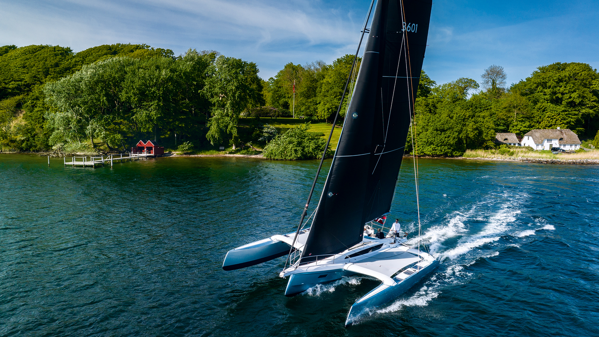 Dragonfly 36 review: Probably the most fun boat ever!