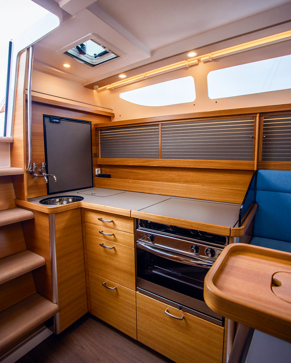 Dragonfly 36 review: Probably the most fun boat ever!