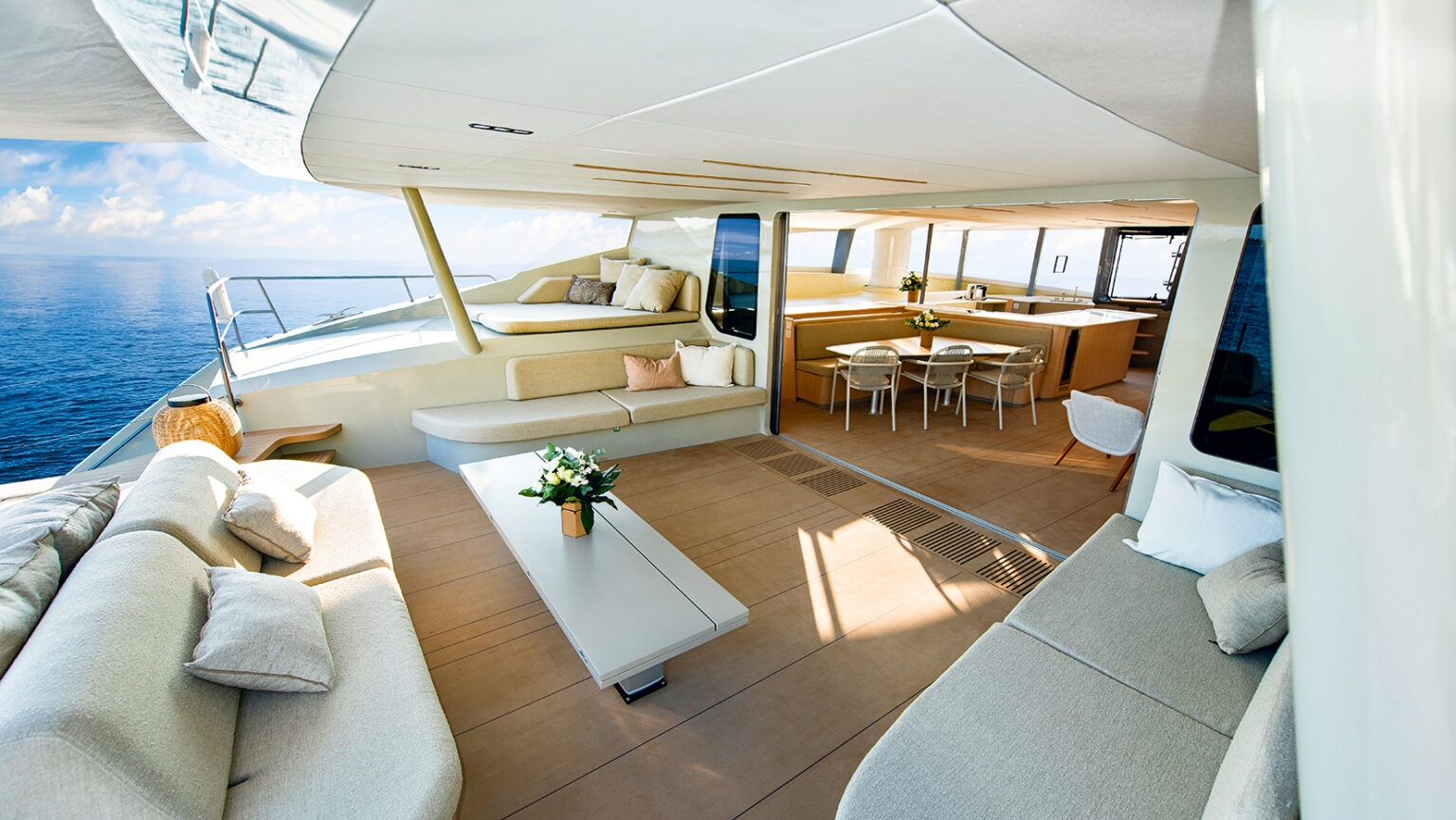 MODX: An electric 70ft catamaran with inflatable wingsails!