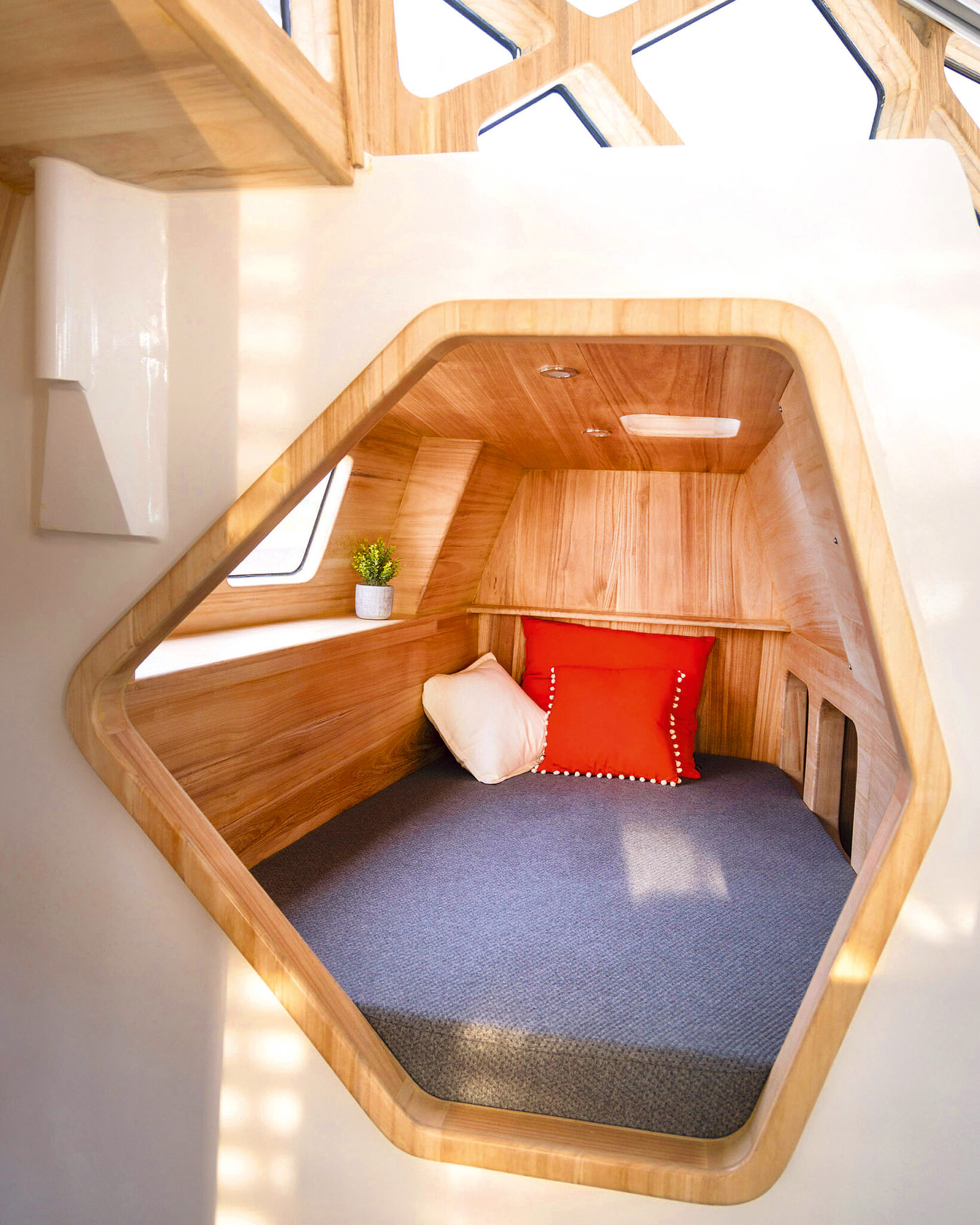 La Tortue 147: the aluminium catamaran disrupting traditional yacht ...
