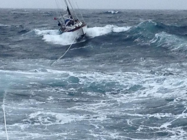 Video: ships take on the rough seas - YBW