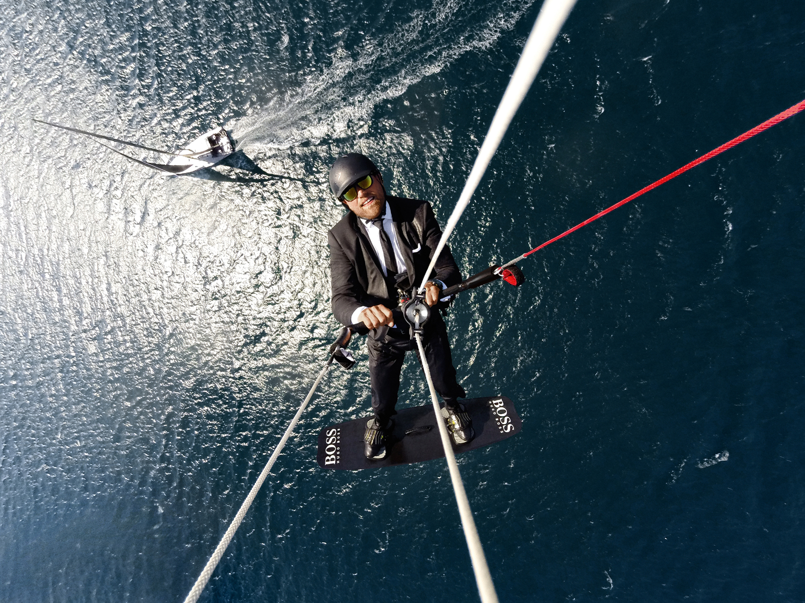 Video: Behind the scenes of Alex Thomson's death-defying 'skywalk ...