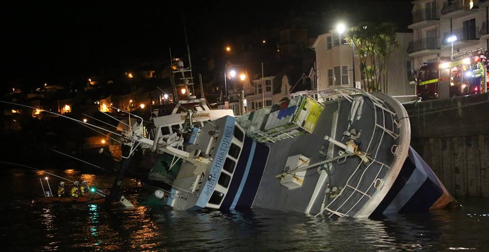Watch 10 rescued from capsized fishing boats - YBW