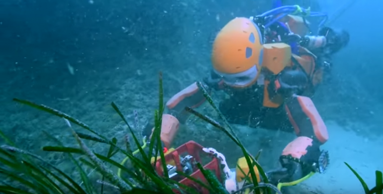 Video: Maiden voyage for the diving robot, OceanOne - YBW