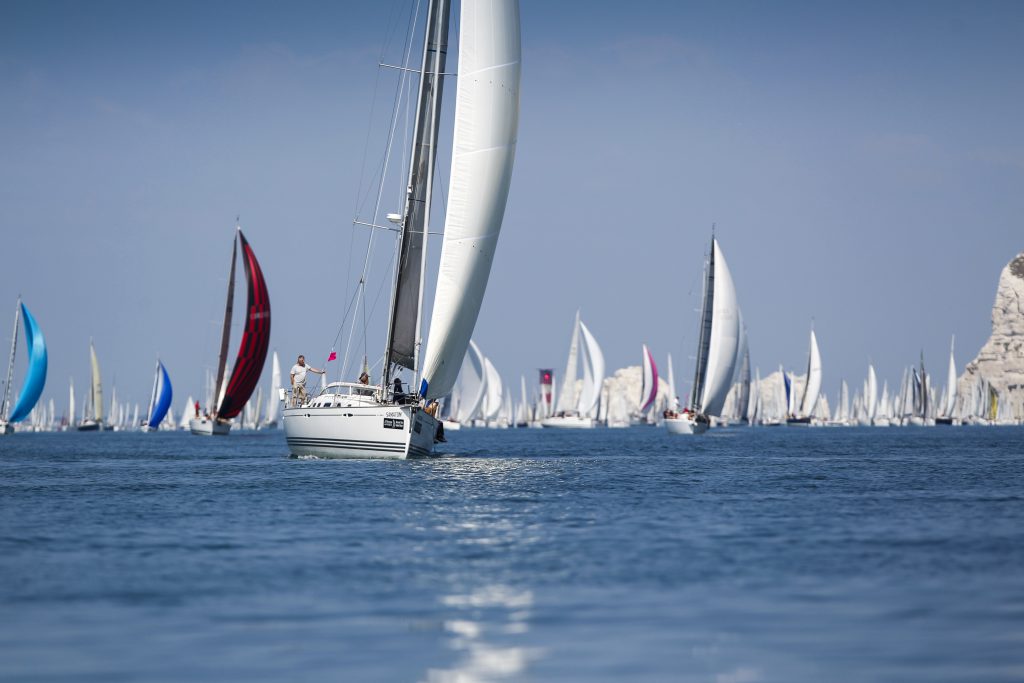 Video: Watch as commodore's yacht sinks in Round the Island Race - YBW