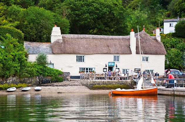 10 Most beautiful waterside pubs - YBW