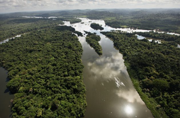 10 dead as boat sinks in the Xingu River, Brazil - YBW