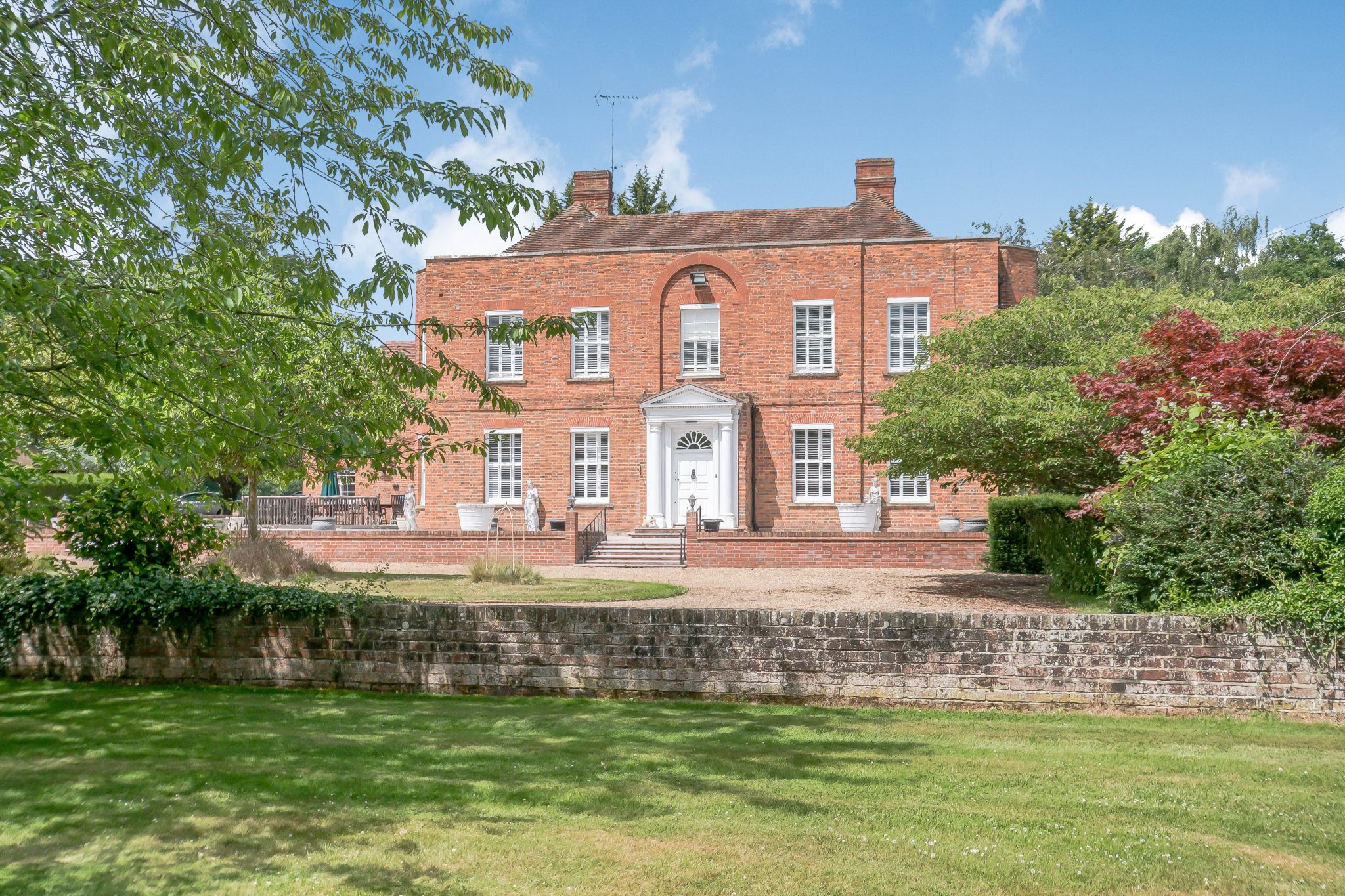 Six of the best properties near Royal residences - The Field