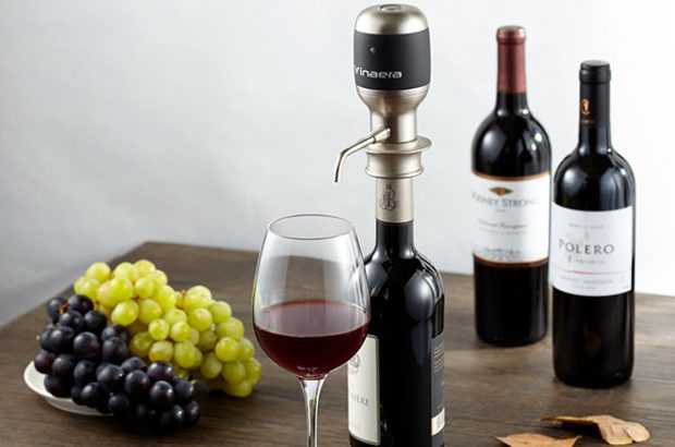 The Vinaera Electronic Wine Aerator - Decanter