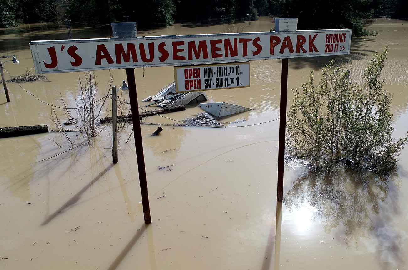 Rebuilding efforts start after Russian River floods - Decanter