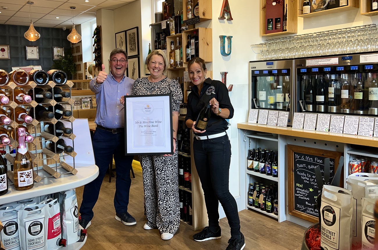 Decanter Retailer Awards 2022 raises £20k for charity - Decanter