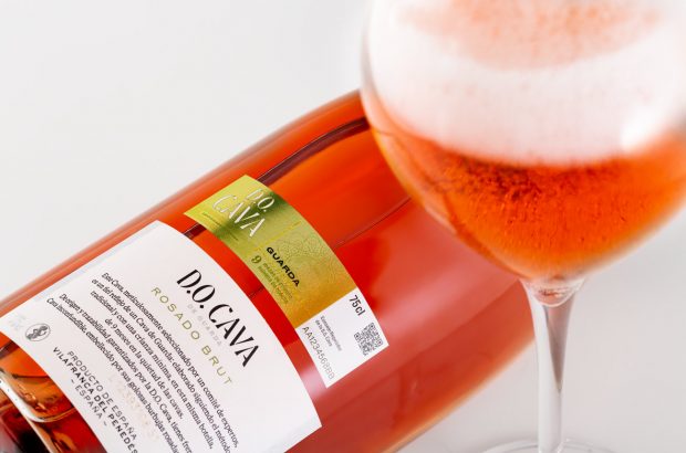 Is this a bottle of D.O. CAVA? - Decanter