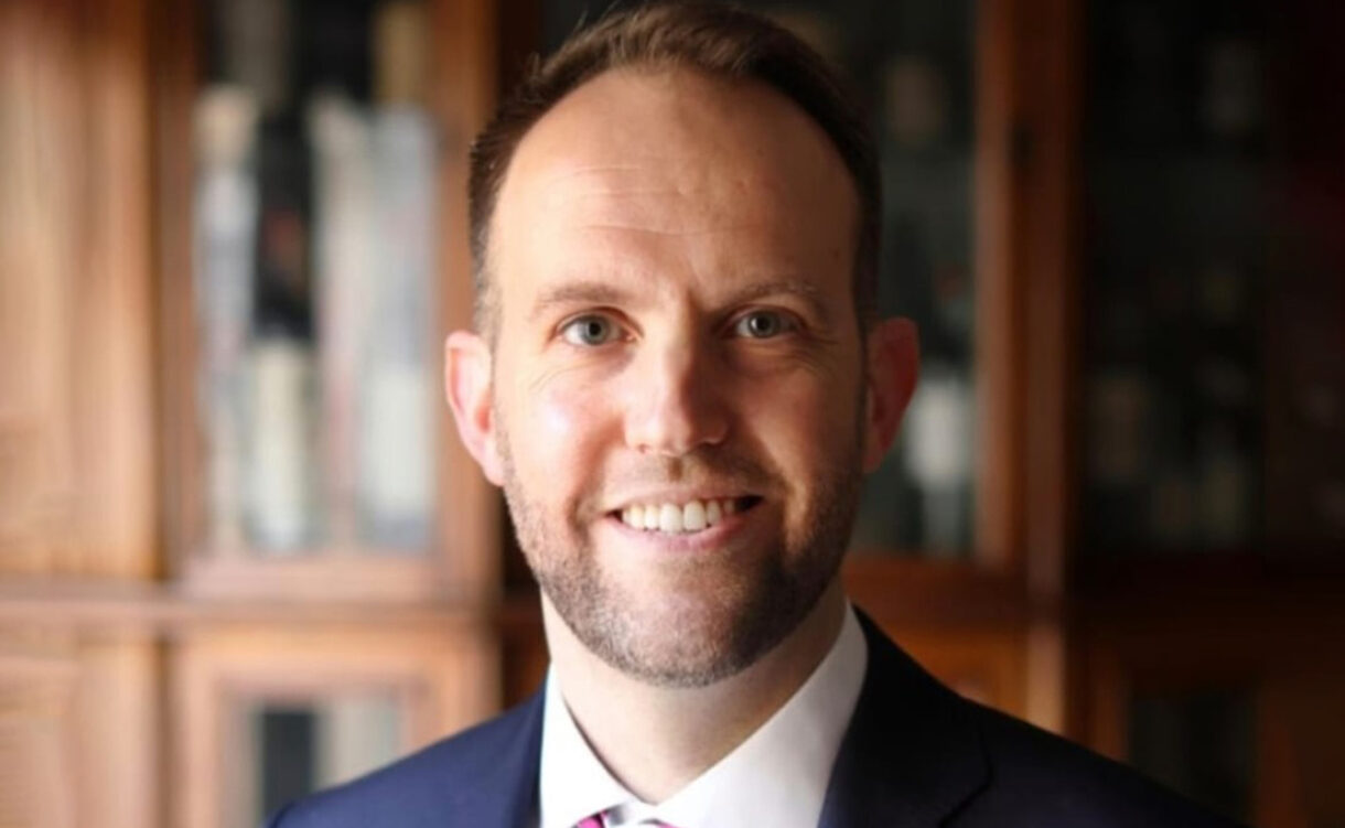 DWWA judge profile: William Lowe MW - Decanter