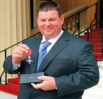 Clay shooting ace George Digweed wins 16th world title - Shooting UK