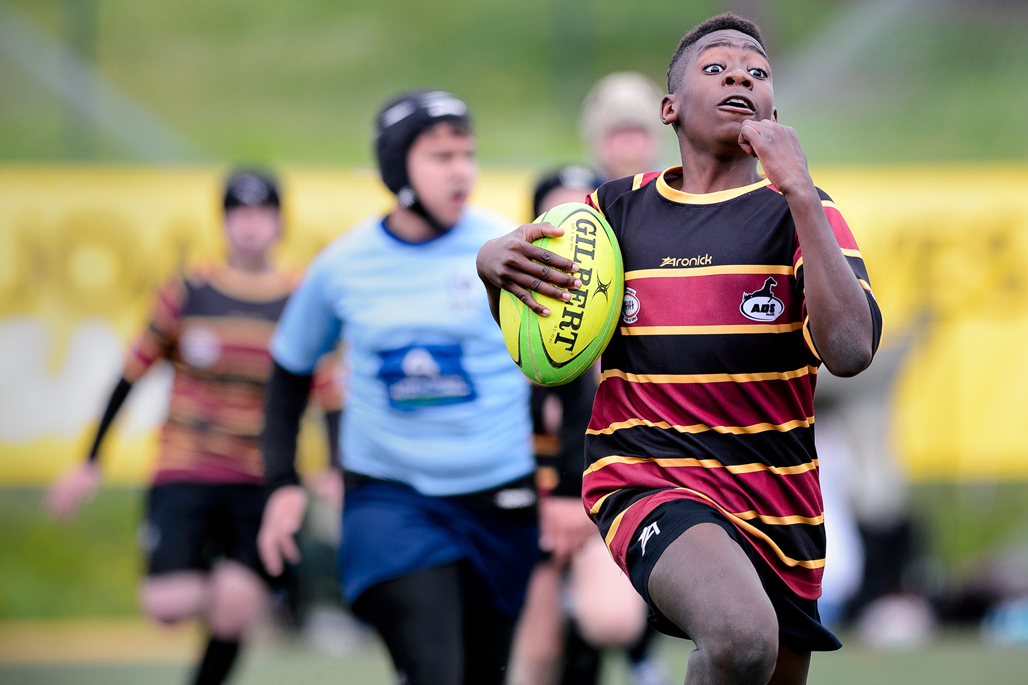 Youngsters shine in the rain at Portugal's Rugby Youth Festival - Rugby ...