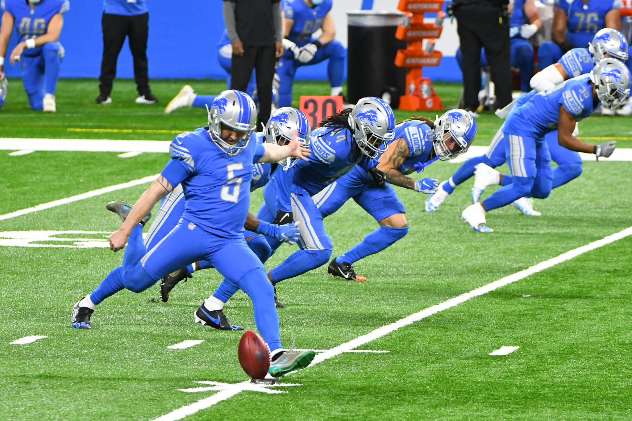 Rugby Explained: The evolution of the kick chase - Rugby World