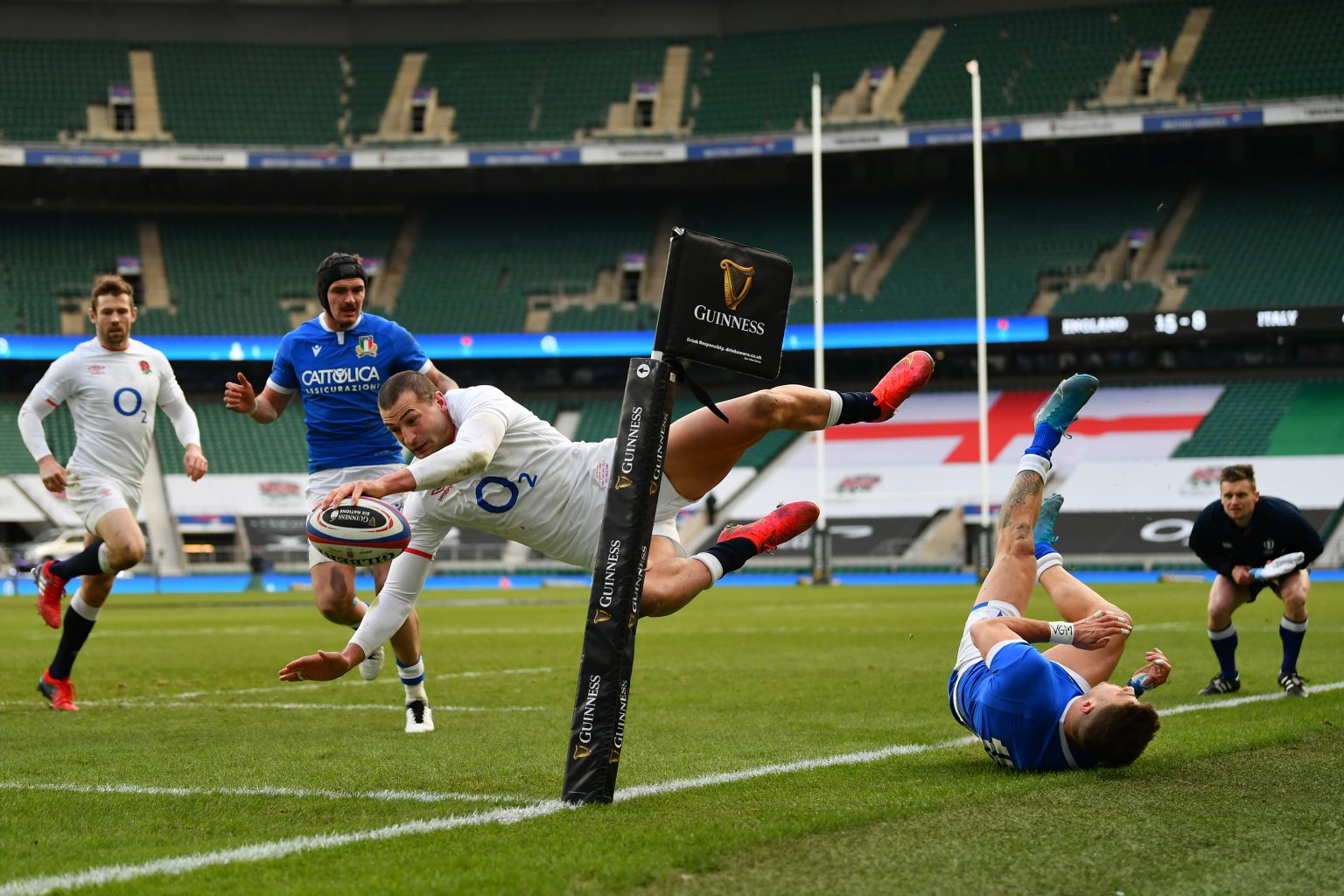 How to score a wonder try: The rugby league skill flying into union