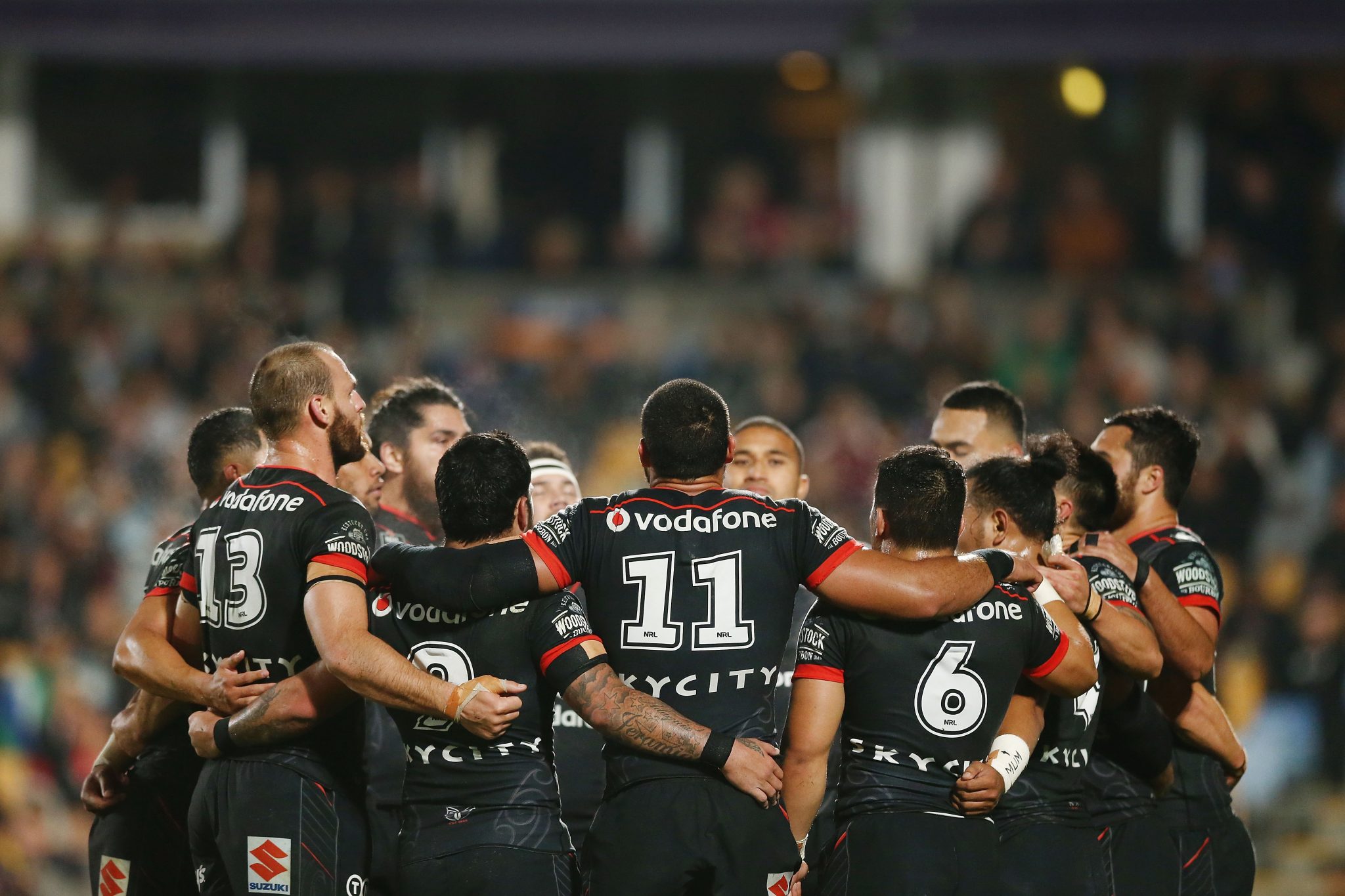 What's behind teams breathing in huddle during Six Nations?