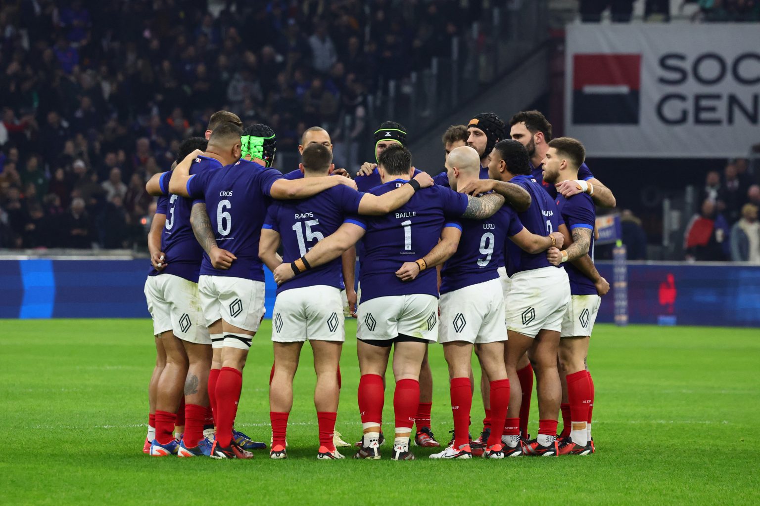 What's behind teams breathing in huddle during Six Nations?