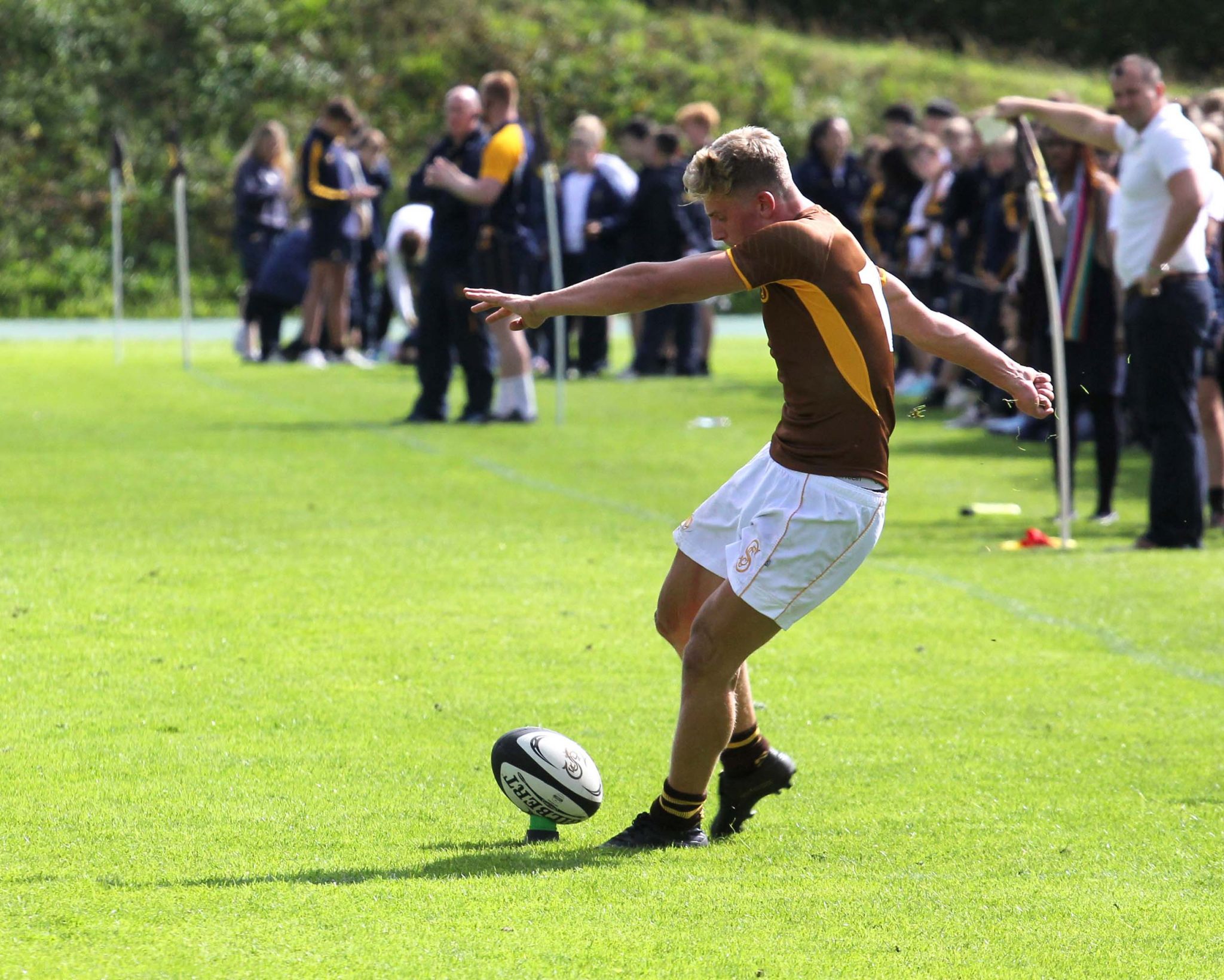 Hotshot: Newcastle fly-half Louie Johnson - Rugby World