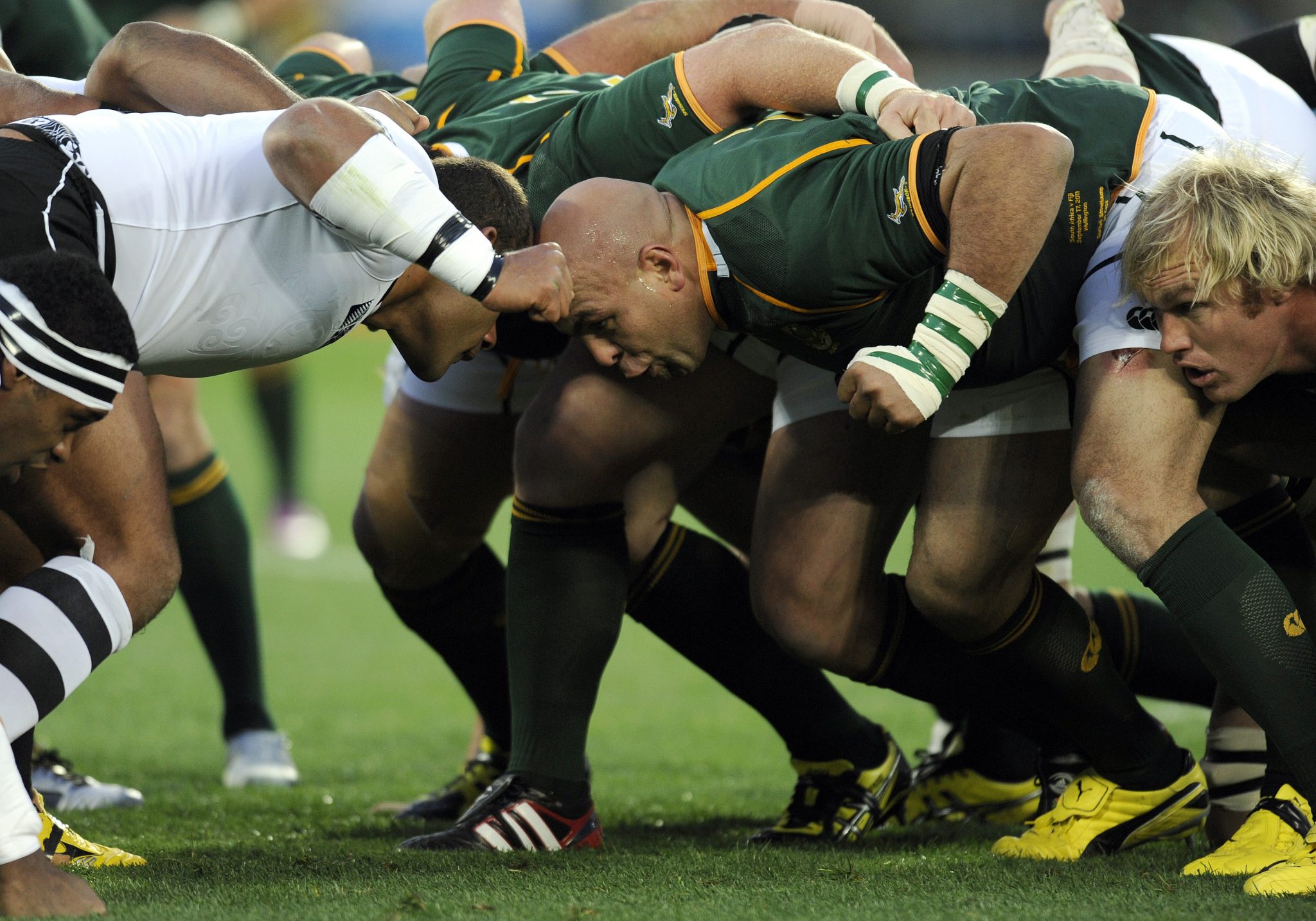 How tough is it for a Test prop to play loosehead and tighthead?