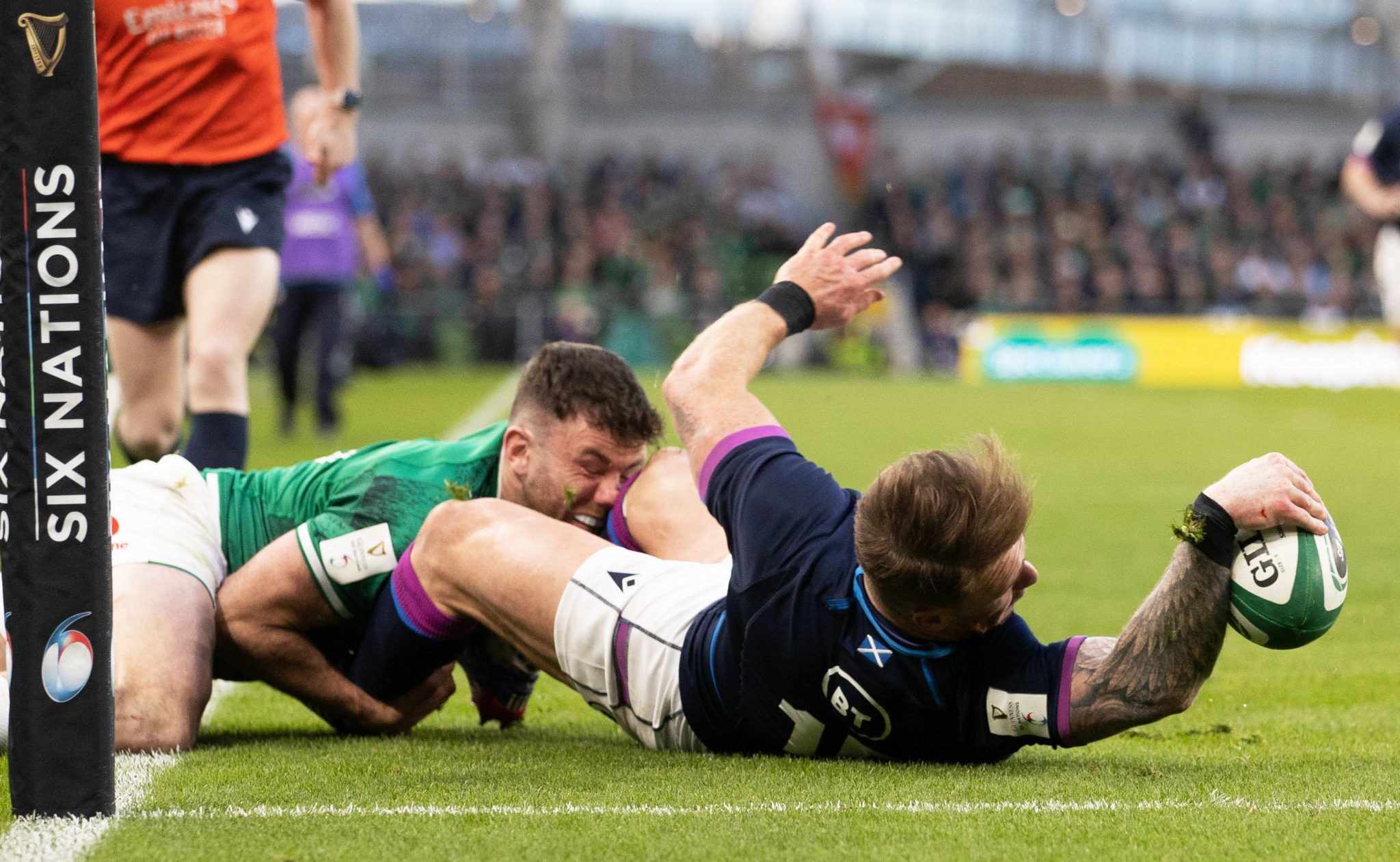 Watch: Hugo Keenan try-saving tackle on Stuart Hogg - Rugby World