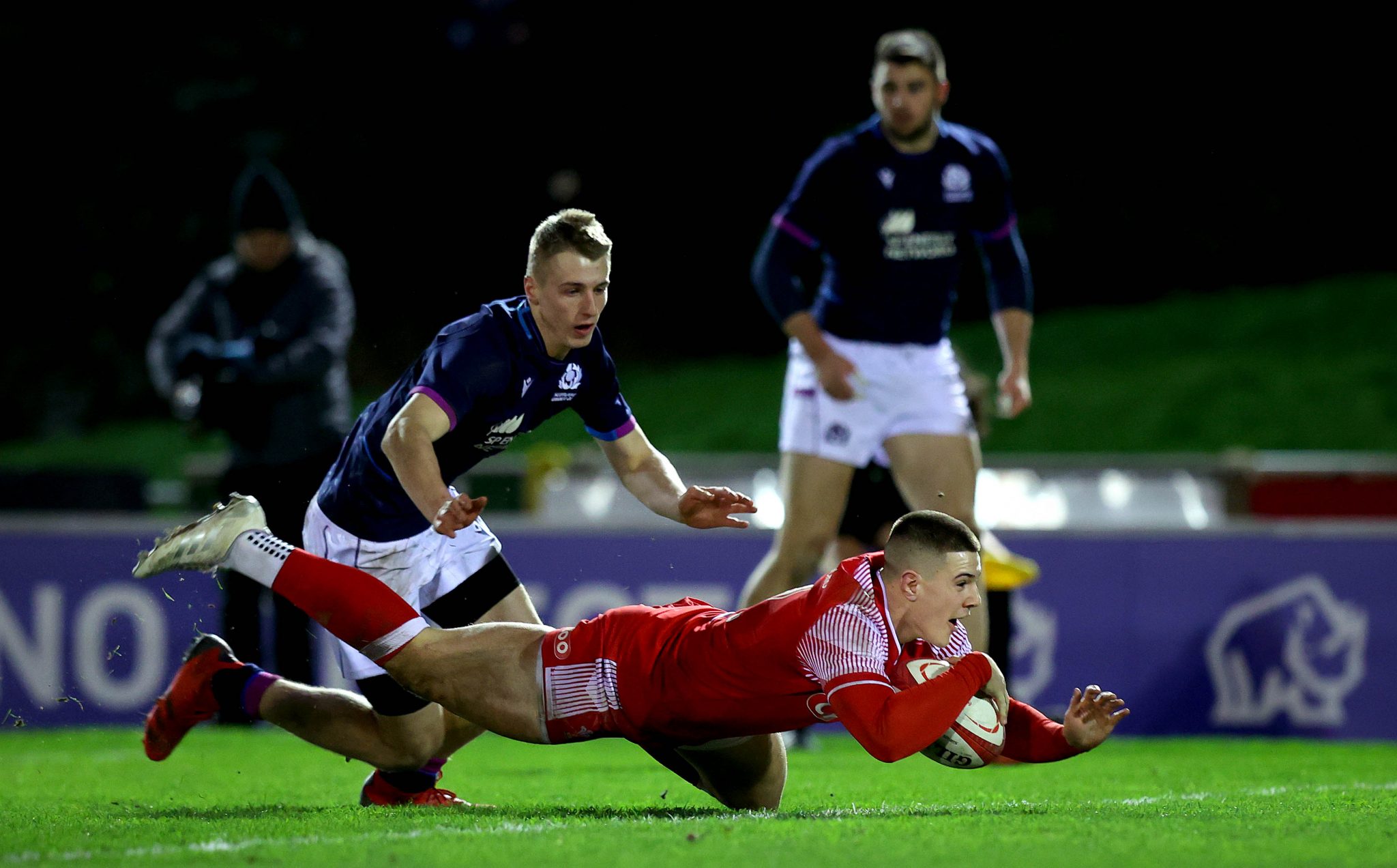 Hotshot: Ospreys centre Joe Hawkins - Rugby World