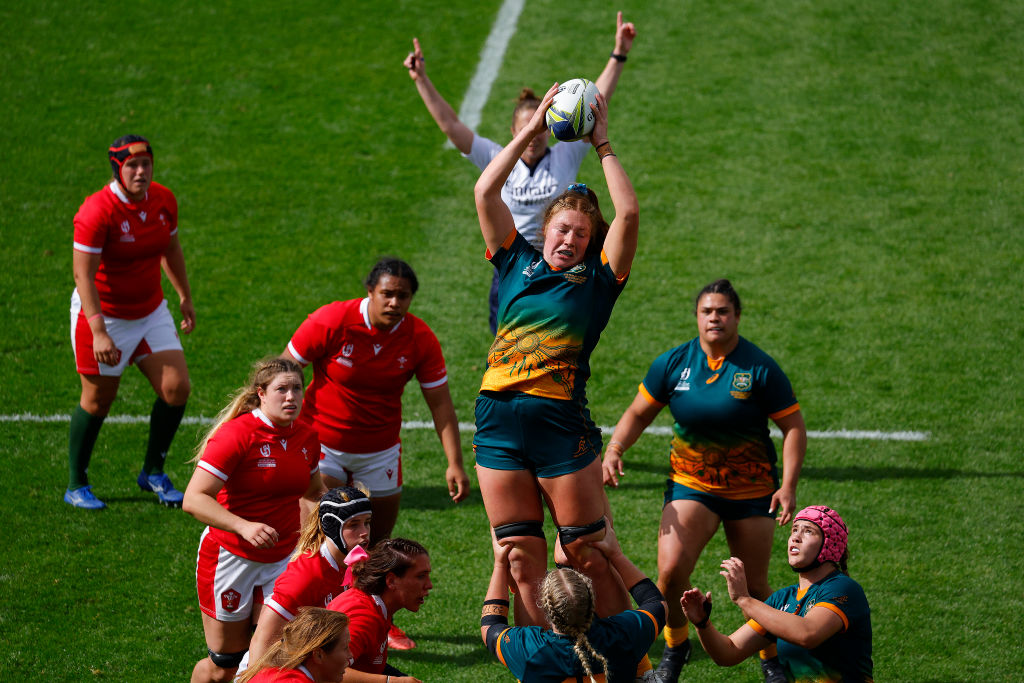 Wallaroos assistant coach Scott Fava: “The pressure is on England”