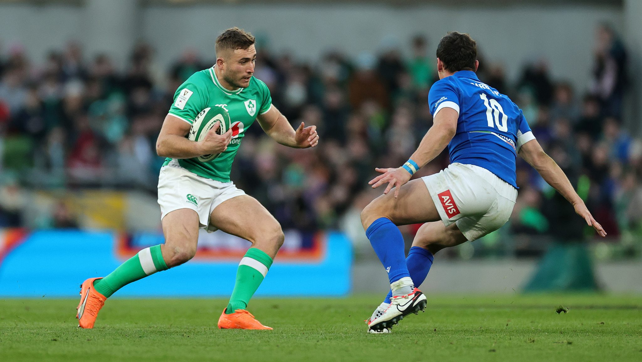 Jordan Larmour on his love of running rugby "I’d go off on these mad runs"