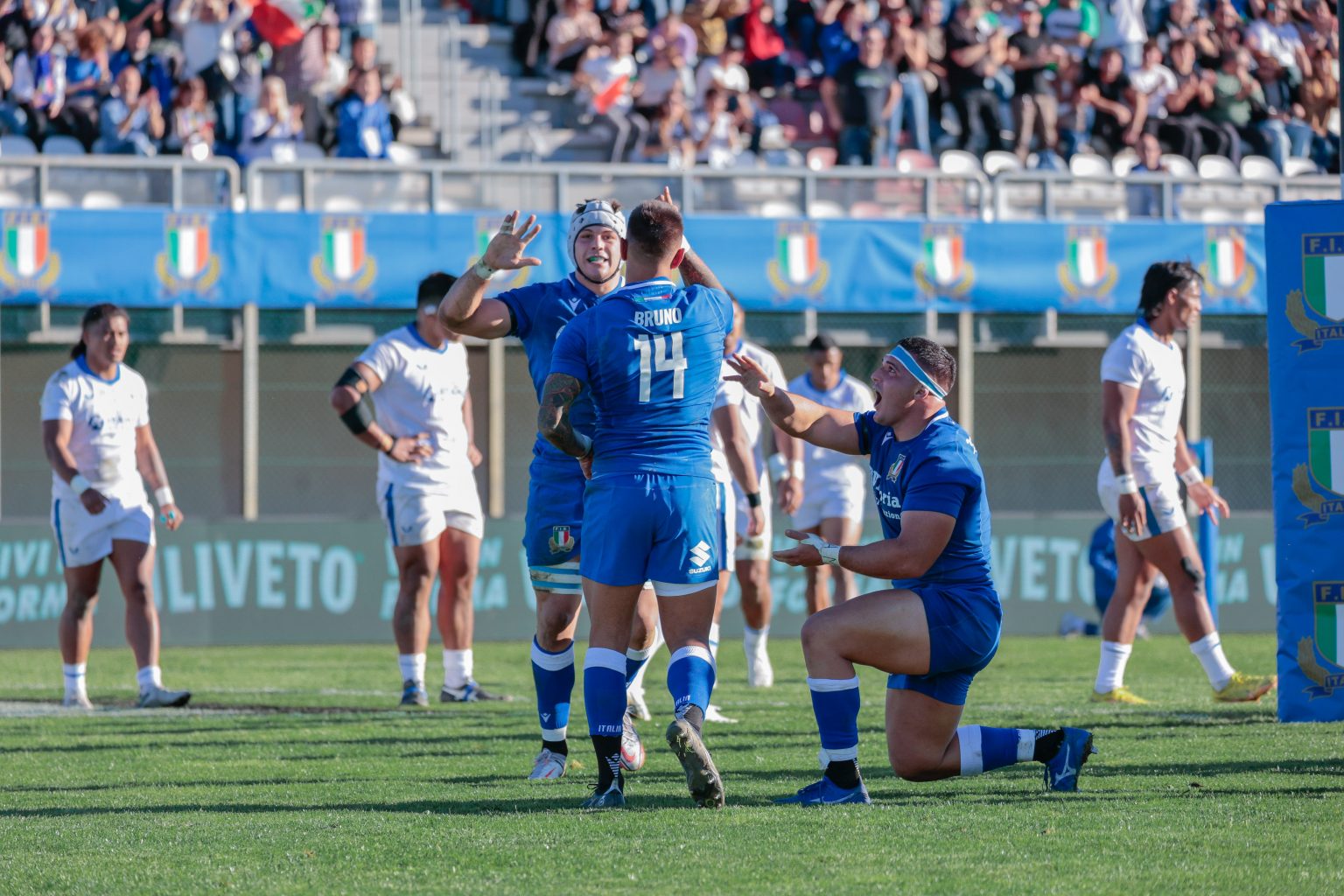 Pierre Bruno: Italy winger's decent proposal - Rugby World