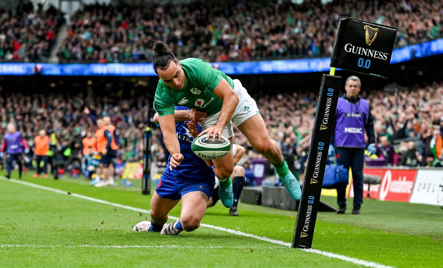 James Lowe try against France: Yes or no? - Su Rugby