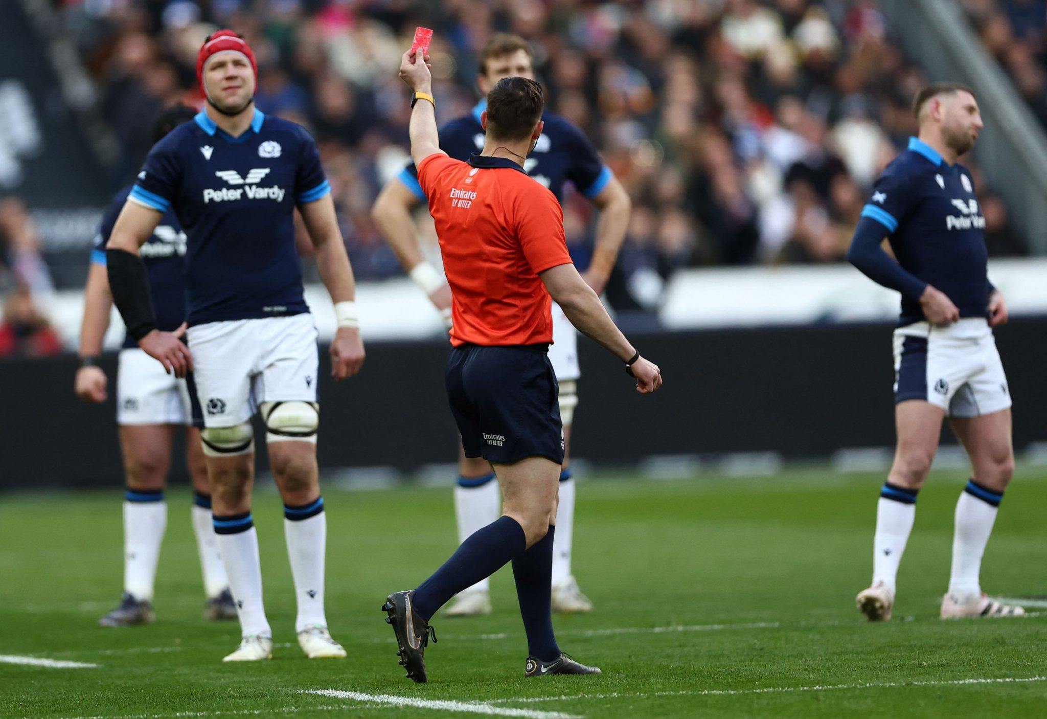 Two red cards in Paris after 11 minutes - Rugby World