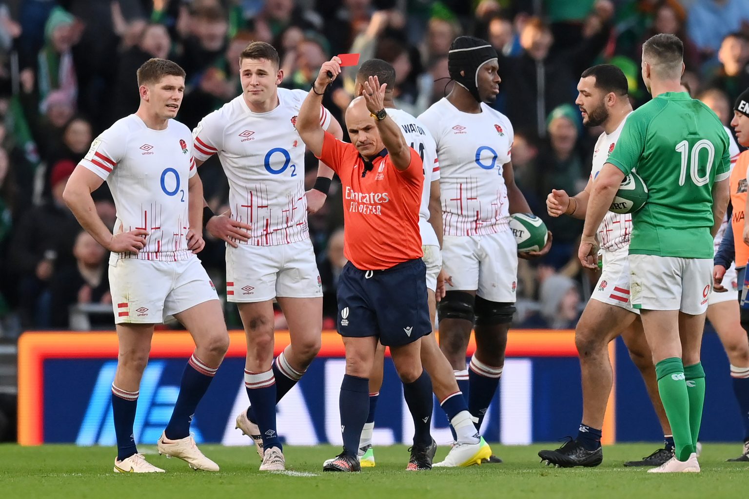 Freddie Steward red card rescinded as England full-back escapes ban