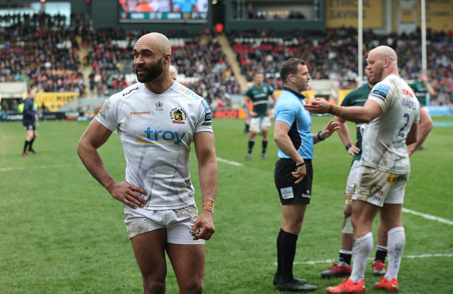 Bizarre Woodburn red card leaves Exeter Chiefs players fuming