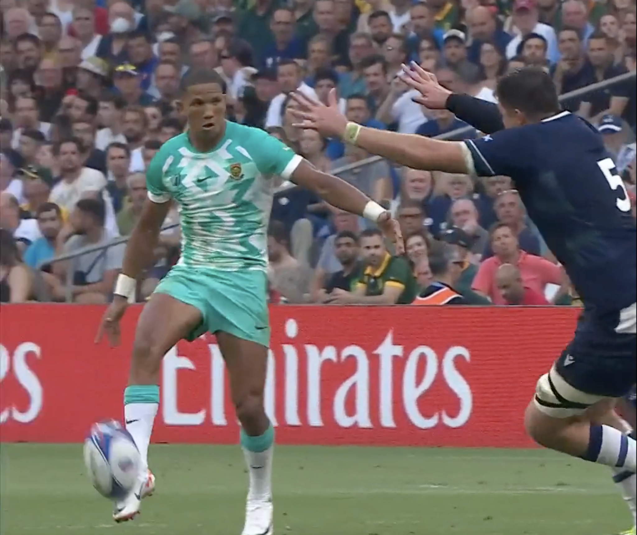 Watch incredible Manie Libbok no-look kick try assist for South Africa