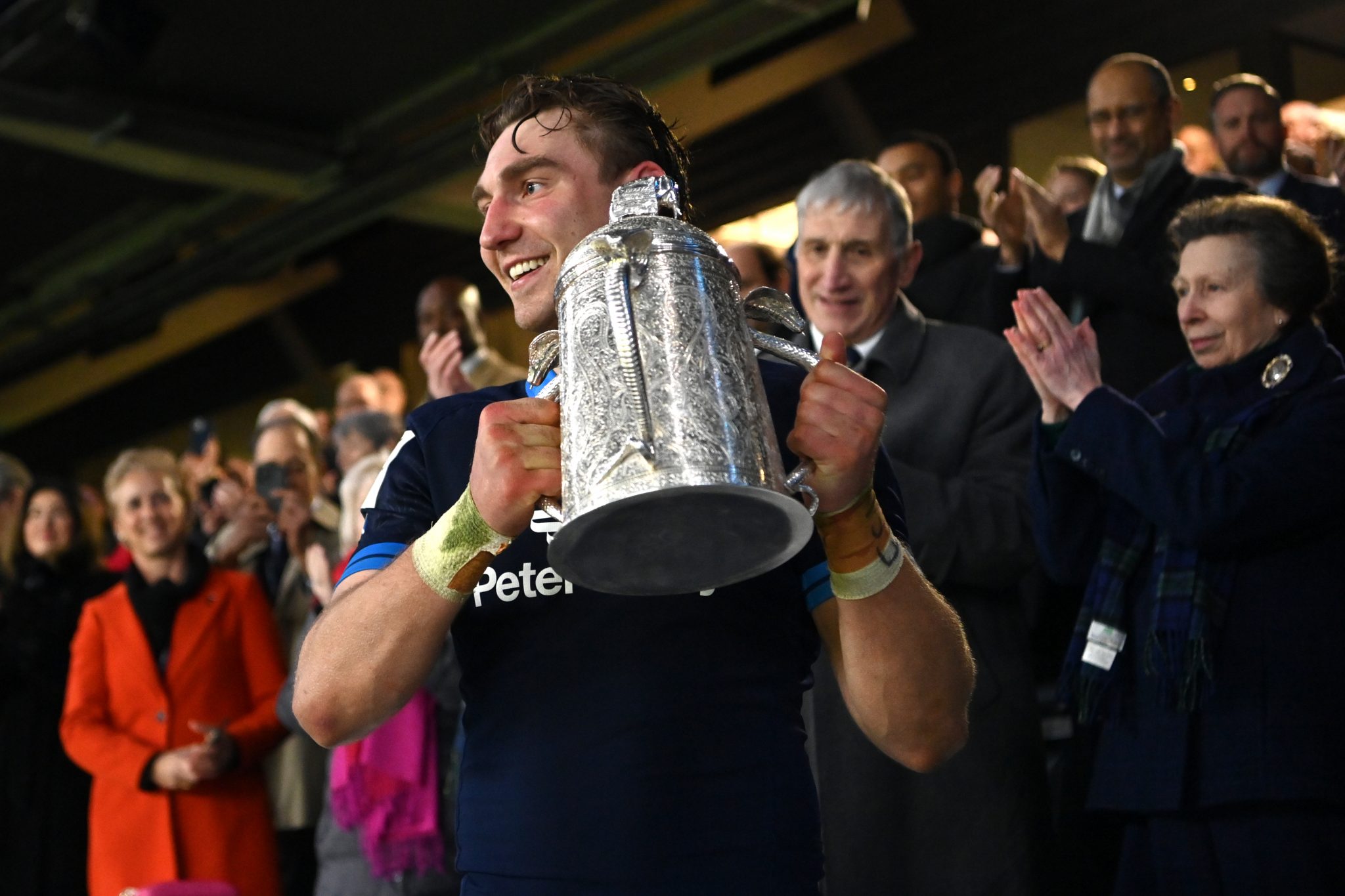 Remembering when Scotland dropped the Calcutta Cup trophy, used it as a ...