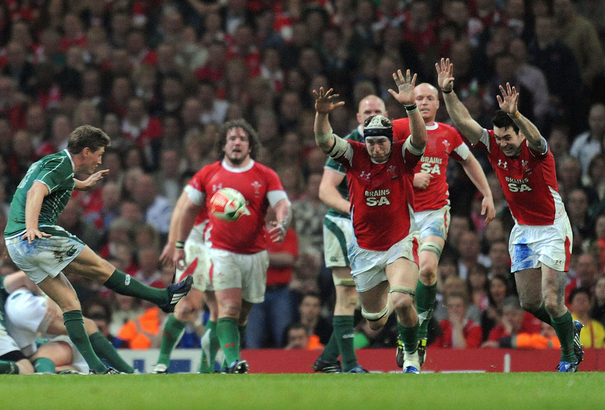 What is a drop goal in rugby union? - Rugby World